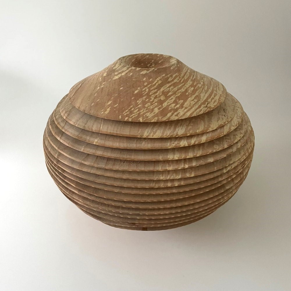 Large wavy ash form by Solace in Wood – Makers Guild in Wales